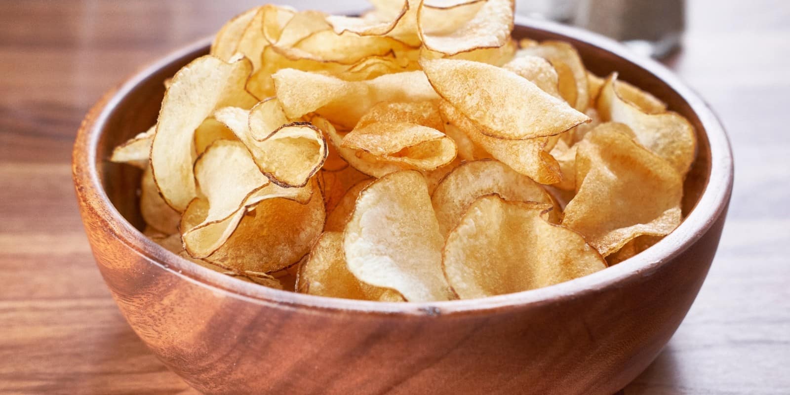 10 Best Keto Chips for Snacking