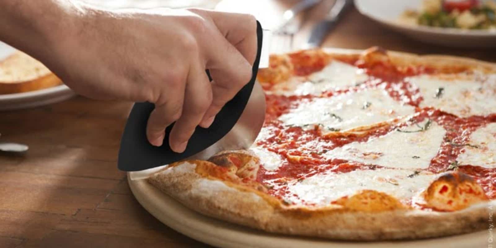 Best Pizza Wheel on Amazon to Slice Well