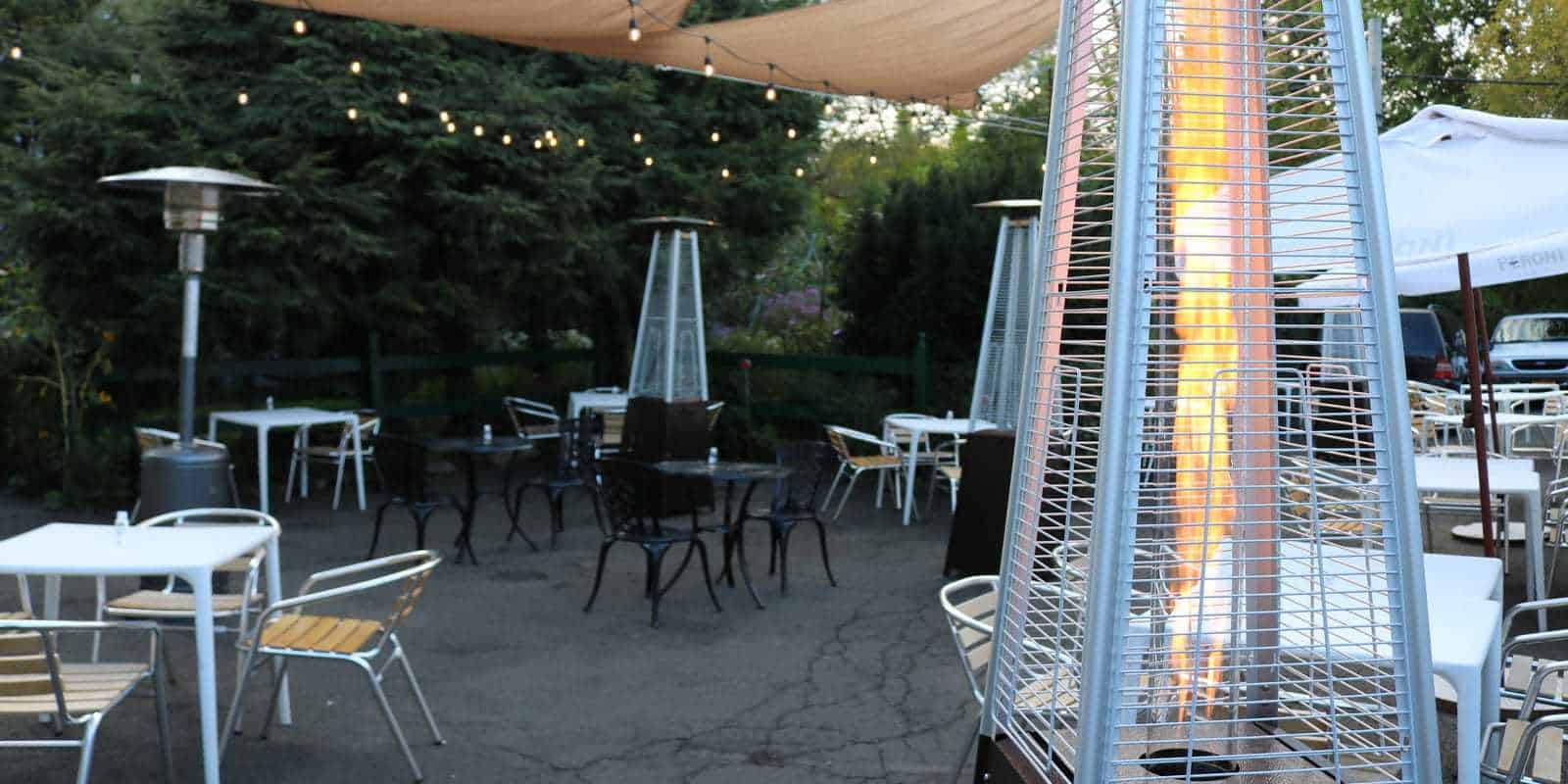 Winco Electric Strip Heater: Efficient Food Warming
